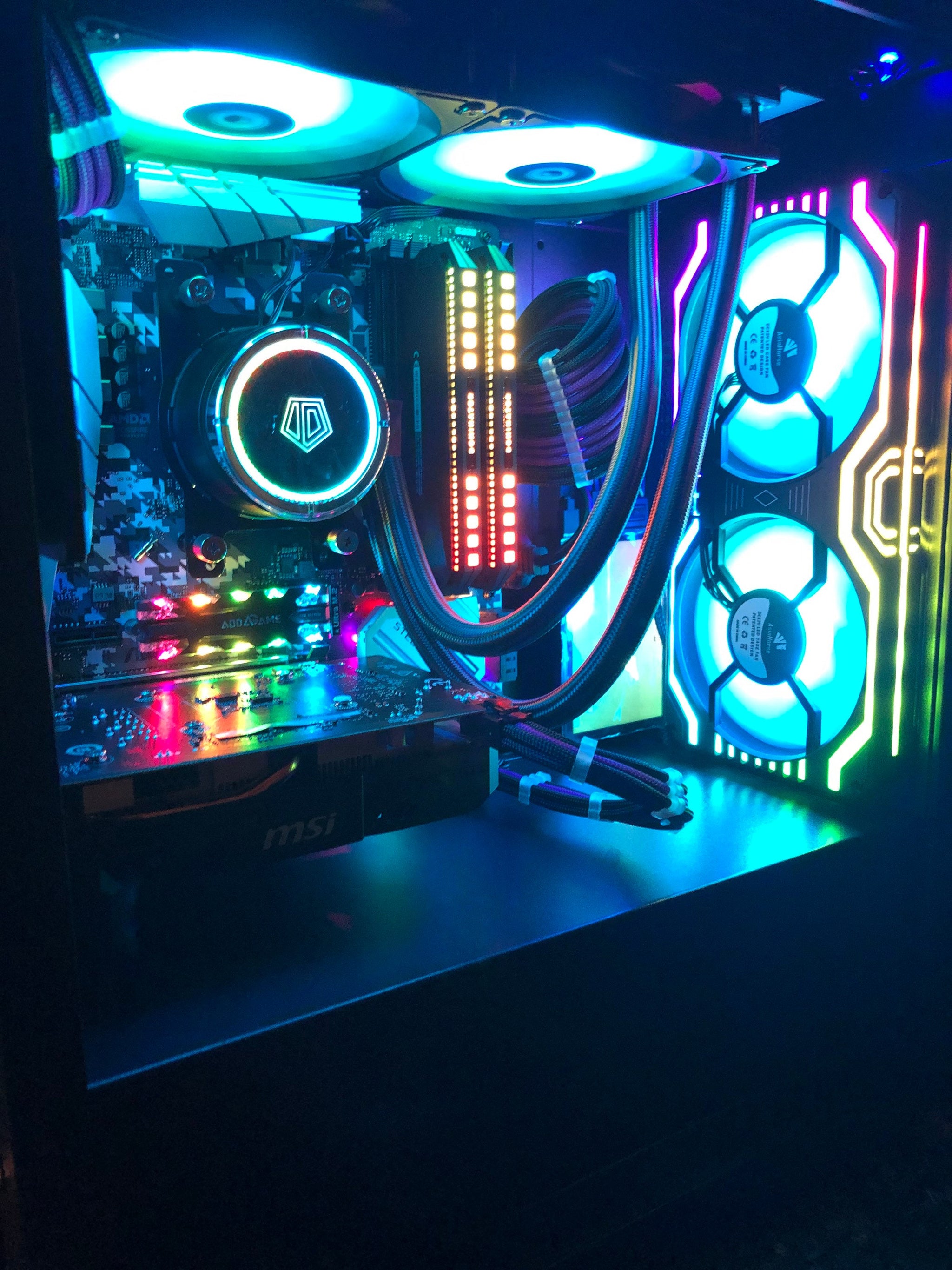 Original Luna - The Black Gaming Computer - Black PC for Moon Watching ...